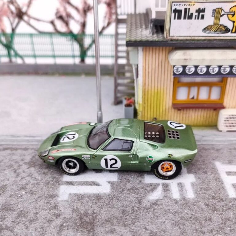 Zoom Ford GT40 Mk1 #12 Green - MINIATURE TOY SHOP