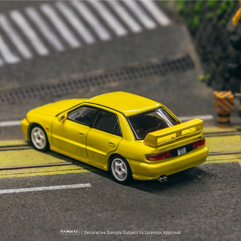 Tarmac Works Mitsubishi Lancer GSR Evolution III Yellow with Cards ...